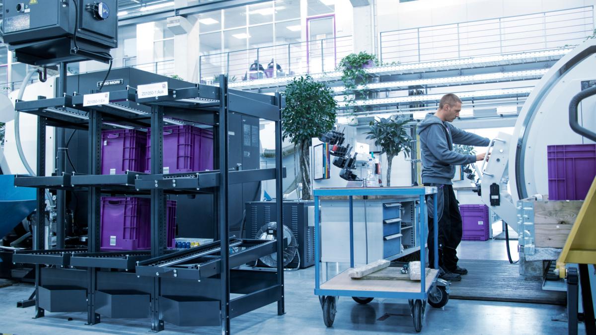 Reference VACOM | viastore SYSTEMS